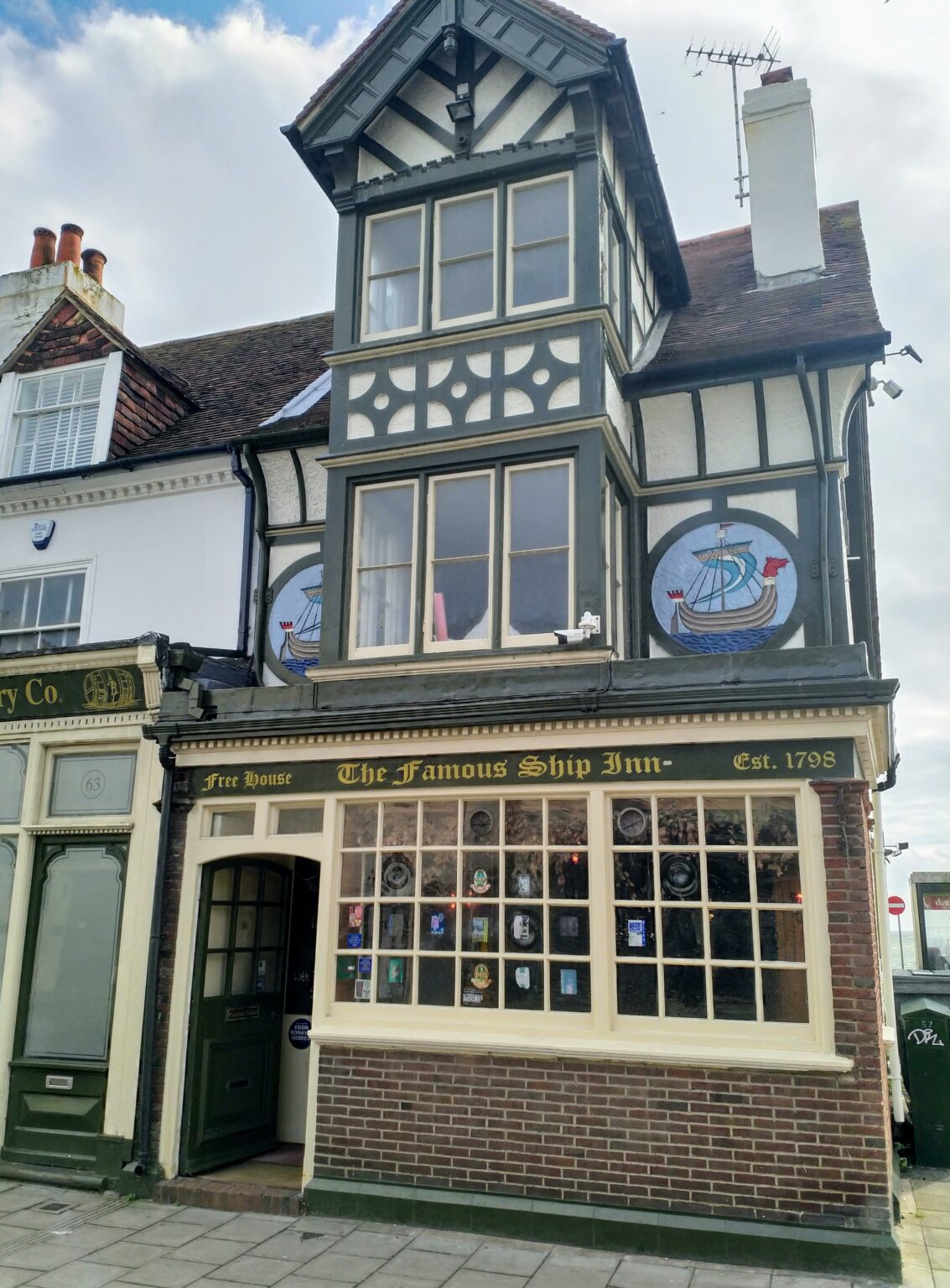 Pub / Restaurant - The Ship Inn - Sandgate