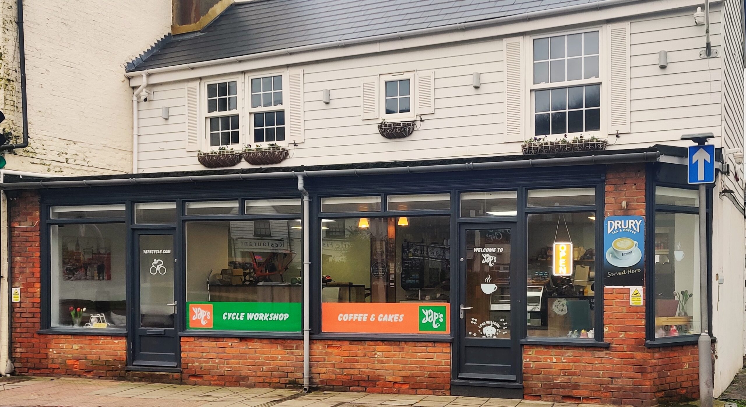 - Yaps Cycle Cafe - Sandgate