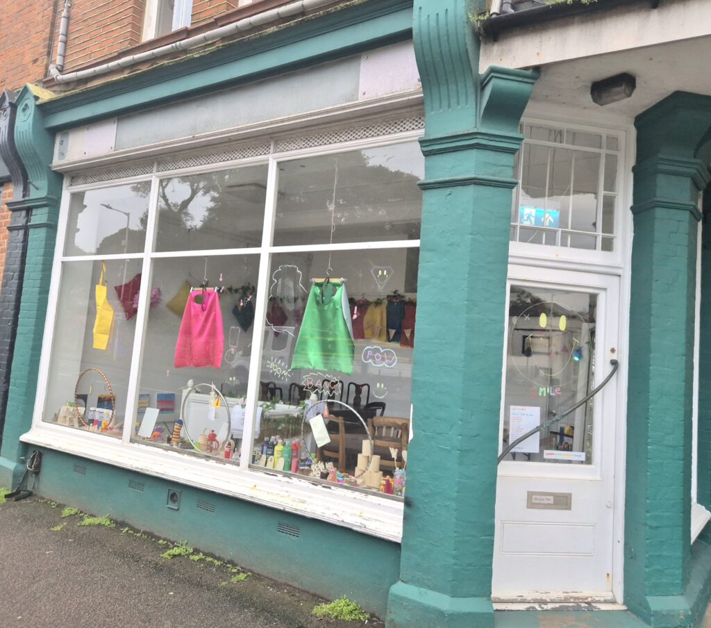 - Smile in Sandgate - Sandgate